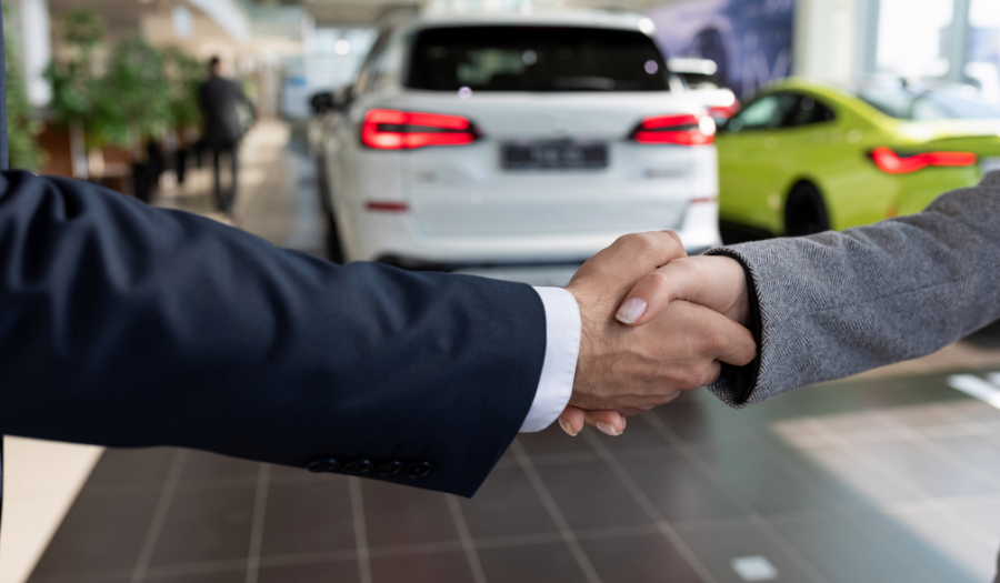 7 Tips to Improve Auto Dealer Marketing with a Customer Engagement Strategy